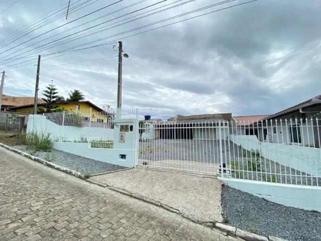 Casa / Sobrado para Locação em Blumenau/SC Água Verde 1 Quartos