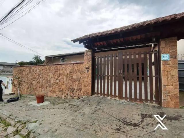 Casa / Sobrado para Locação em Blumenau/SC Asilo 4 Quartos