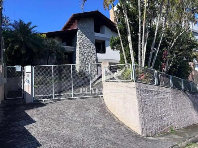Casa / Sobrado para Locação em Blumenau/SC Do Salto 5 Quartos