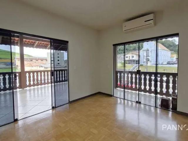 Casa / Sobrado para Locação em Blumenau/SC Fortaleza Alta 5 Quartos