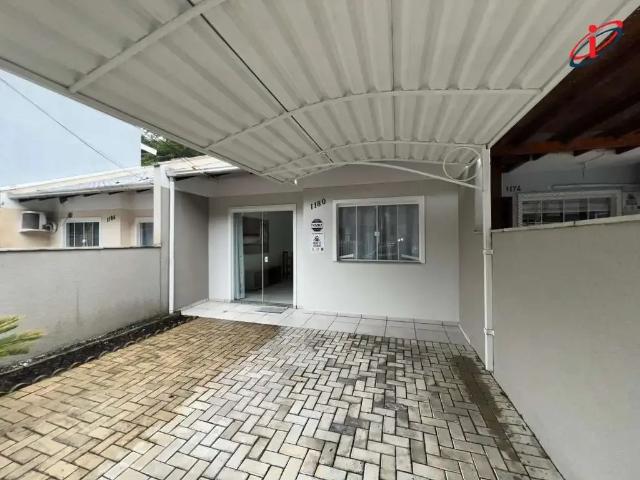 Casa / Sobrado para Locação em Blumenau/SC Fortaleza Alta 2 Quartos