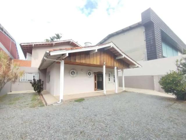 Casa / Sobrado para Locação em Blumenau/SC Itoupava Seca 4 Quartos