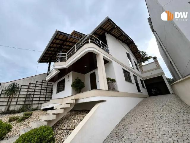 Casa / Sobrado para Locação em Blumenau/SC Itoupava Seca 5 Quartos
