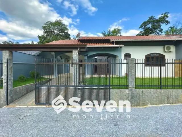 Casa / Sobrado para Locação em Blumenau/SC Passo Manso 3 Quartos