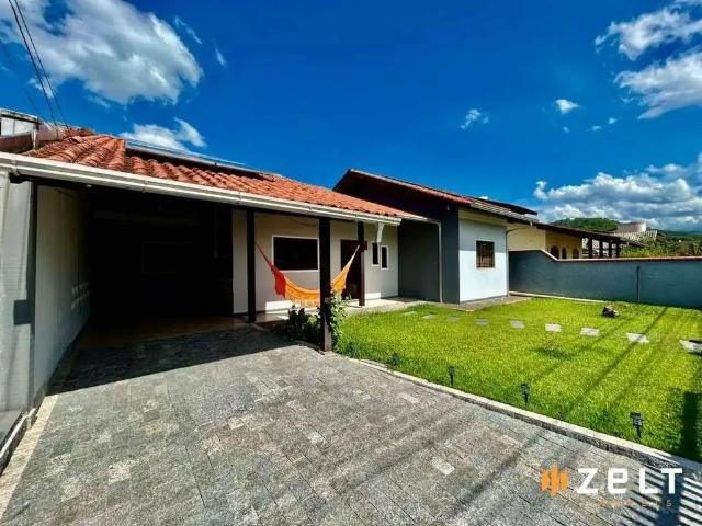 Casa / Sobrado para Locação em Blumenau/SC Passo Manso 3 Quartos