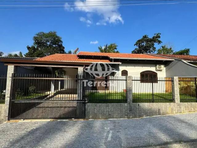 Casa / Sobrado para Locação em Blumenau/SC Passo Manso 3 Quartos