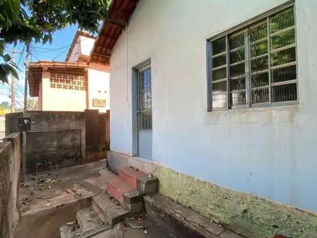 Casa / Sobrado para Locação em Brumadinho/MG Centro 3 Quartos
