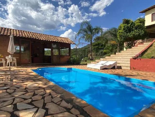 Casa / Sobrado para Locação em Brumadinho/MG Córrego Ferreira 10 Quartos