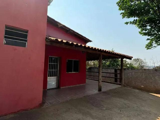 Casa / Sobrado para Locação em Brumadinho/MG Parque da Cachoeira 3 Quartos