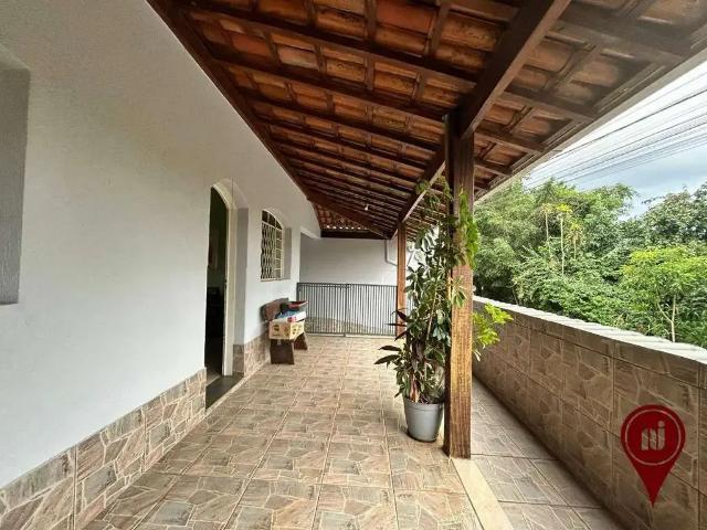 Casa / Sobrado para Locação em Brumadinho/MG Presidente Barroca 3 Quartos