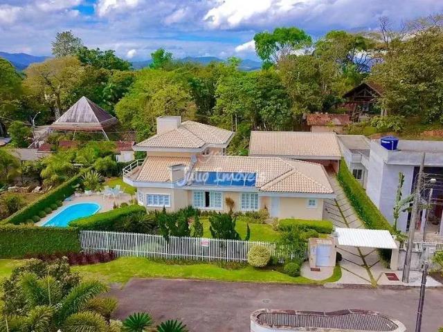 Casa / Sobrado para Locação em Brusque/SC Centro I 3 Quartos