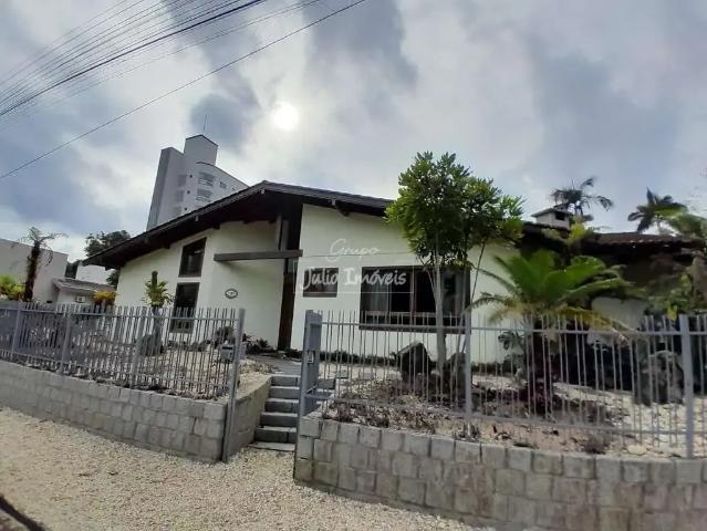 Casa / Sobrado para Locação em Brusque/SC Centro I 5 Quartos