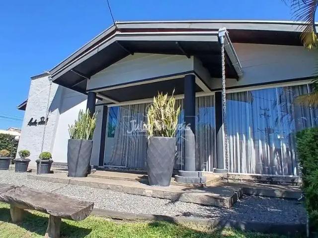 Casa / Sobrado para Locação em Brusque/SC Jardim Maluche 3 Quartos