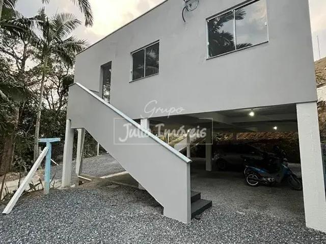 Casa / Sobrado para Locação em Brusque/SC Primeiro de Maio 2 Quartos