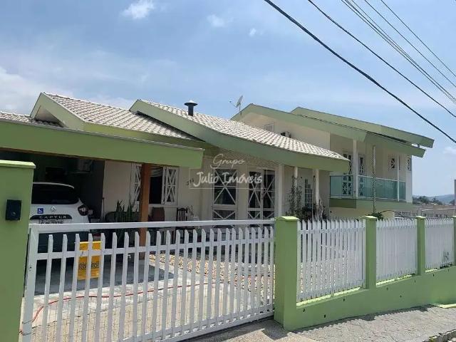 Casa / Sobrado para Locação em Brusque/SC Steffen 3 Quartos