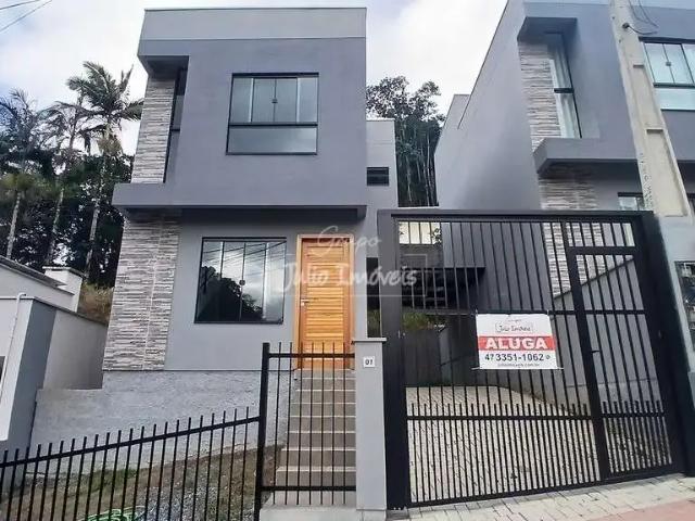 Casa / Sobrado para Locação em Brusque/SC São Pedro 2 Quartos