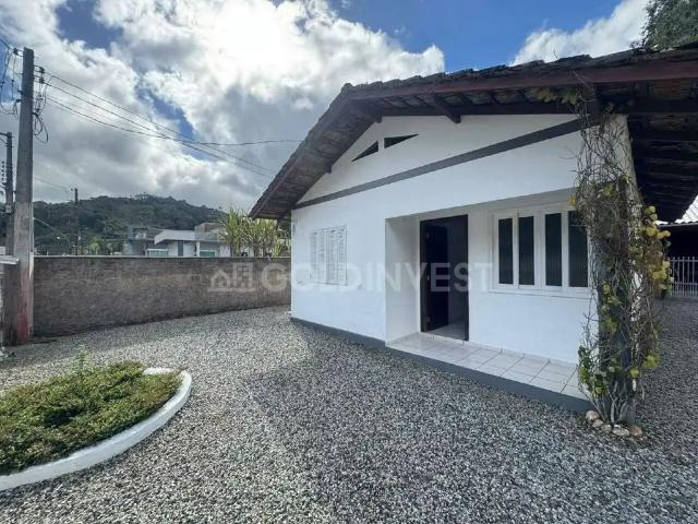 Casa / Sobrado para Locação em Brusque/SC São Pedro 2 Quartos