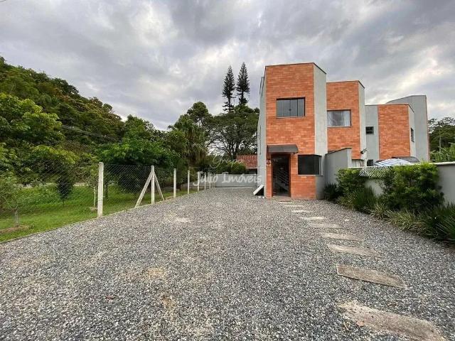 Casa / Sobrado para Locação em Brusque/SC São Pedro 2 Quartos