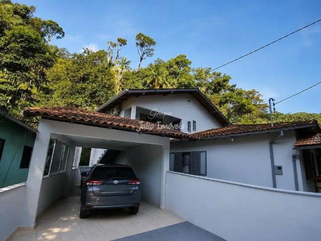 Casa / Sobrado para Locação em Brusque/SC São Pedro 2 Quartos