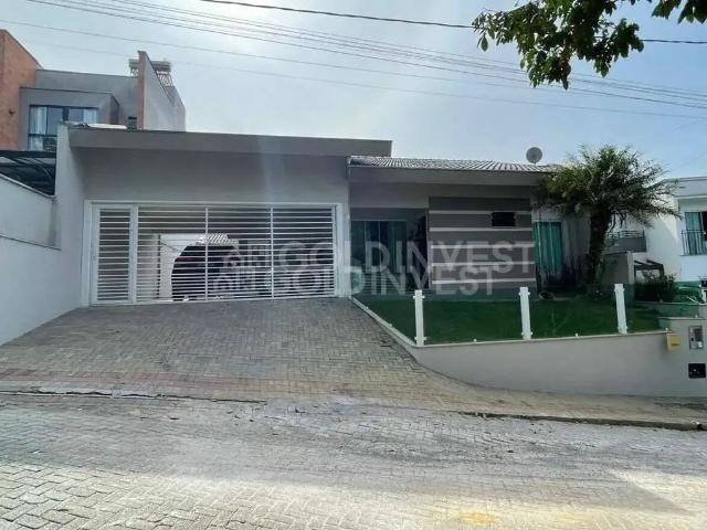 Casa / Sobrado para Locação em Brusque/SC São Pedro 3 Quartos