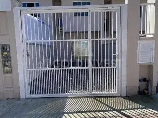 Casa / Sobrado para Locação em Brusque/SC Tomaz Coelho 2 Quartos