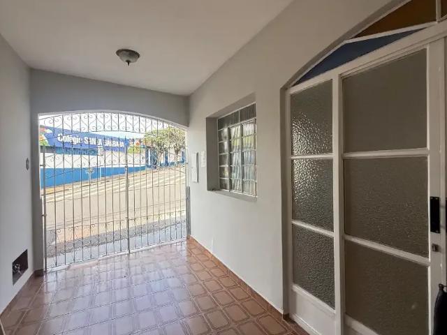 Casa / Sobrado para Locação em Bragança Paulista/SP Vila Aparecida 3 Quartos