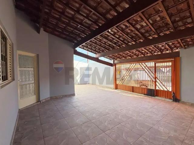 Casa / Sobrado para Locação em Bragança Paulista/SP Vila Batista 3 Quartos