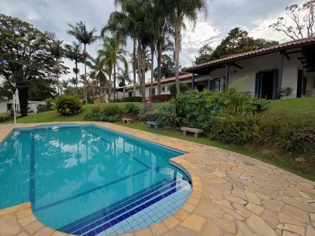 Casa / Sobrado para Locação em Bragança Paulista/SP Condomínio Jardim das Palmeiras 4 Quartos