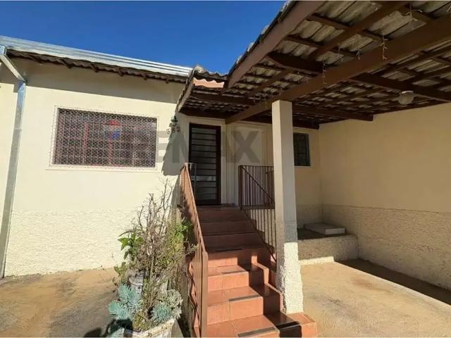 Casa / Sobrado para Locação em Bragança Paulista/SP Jardim São José 3 Quartos