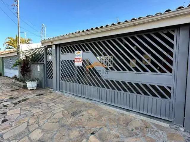 Casa / Sobrado para Locação em Bragança Paulista/SP Jardim Primavera 4 Quartos