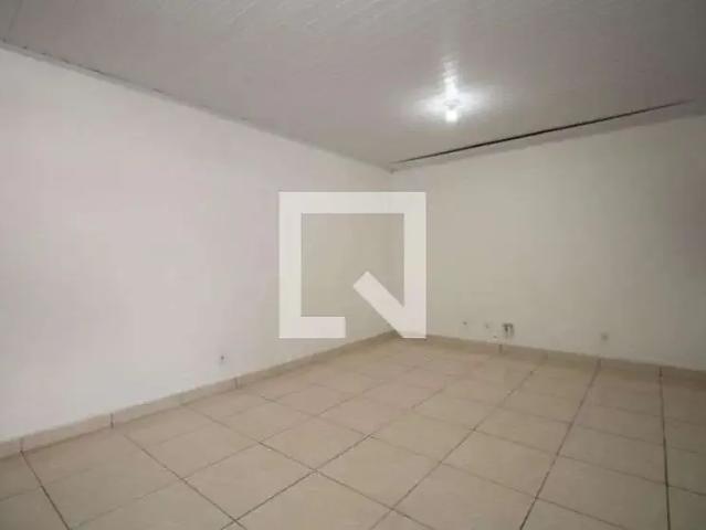Casa / Sobrado para Locação em Brasília/DF Taguatinga Centro Taguatinga 4 Quartos
