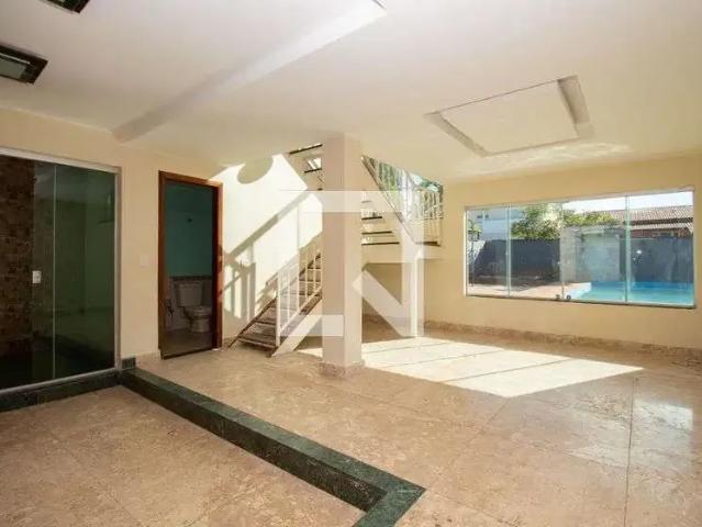 Casa / Sobrado para Locação em Brasília/DF Grande Colorado Sobradinho 7 Quartos