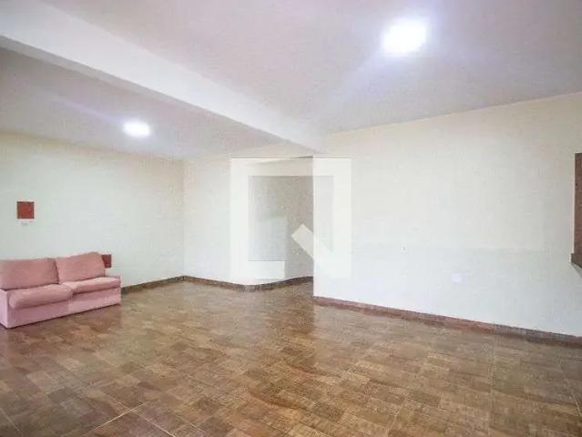 Casa / Sobrado para Locação em Brasília/DF Guará I 1 Quartos
