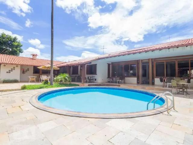 Casa / Sobrado para Locação em Brasília/DF Lago Sul 4 Quartos