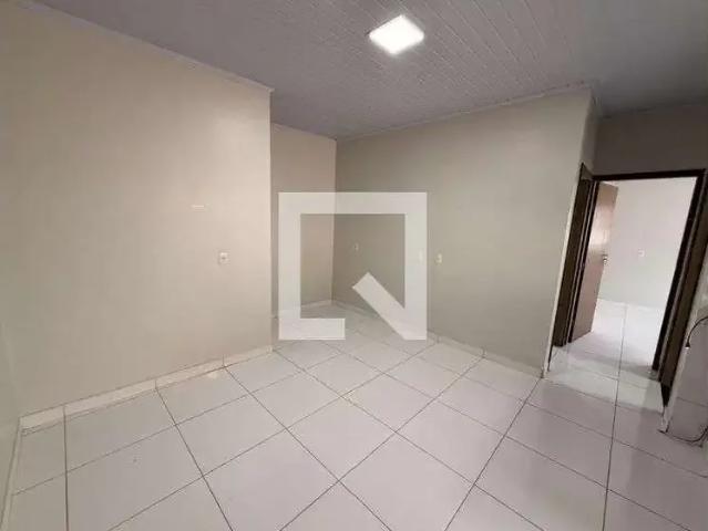Casa / Sobrado para Locação em Brasília/DF Riacho Fundo I 2 Quartos