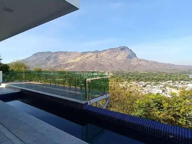 Casa / Sobrado para Locação em Governador Valadares/MG Belvedere 5 Quartos