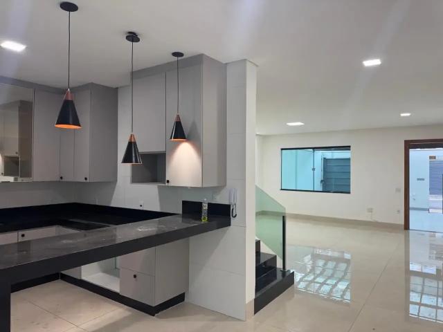 Casa / Sobrado para Locação em Governador Valadares/MG Lagoa Santa 3 Quartos