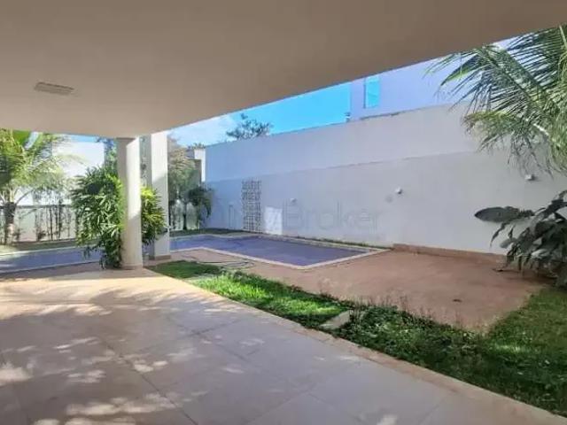 Casa / Sobrado para Locação em Goiânia/GO Alphaville Flamboyant Residencial Araguaia 3 Quartos