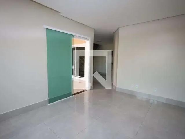 Casa / Sobrado para Locação em Goiânia/GO Jardim Atlântico 4 Quartos