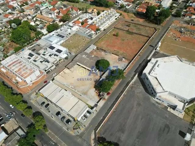 Casa / Sobrado para Locação em Goiânia/GO Jardim Atlântico