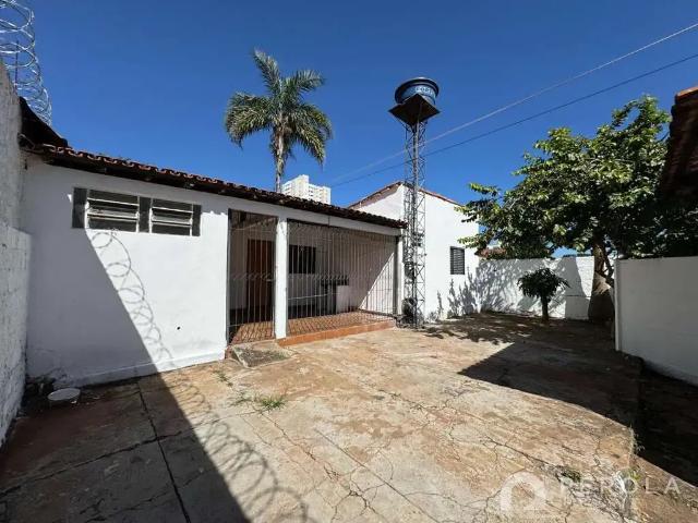 Casa / Sobrado para Locação em Goiânia/GO Parque Amazônia 2 Quartos