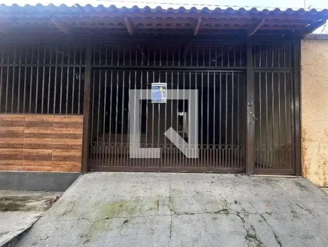 Casa / Sobrado para Locação em Goiânia/GO Residencial Itaipu 3 Quartos