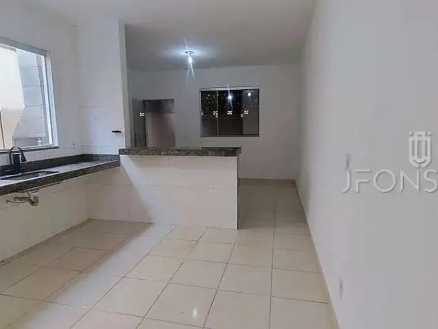 Casa / Sobrado para Locação em Goiânia/GO Residencial Santa Fé I 2 Quartos