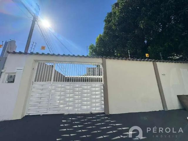 Casa / Sobrado para Locação em Goiânia/GO Setor Nova Suiça 3 Quartos