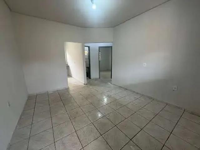 Casa / Sobrado para Locação em Goiânia/GO Setor Castelo Branco 2 Quartos