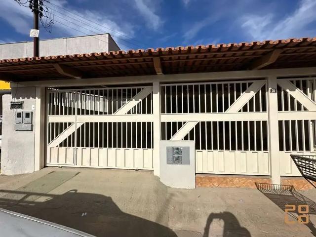 Casa / Sobrado para Locação em Goiânia/GO Setor Coimbra 3 Quartos