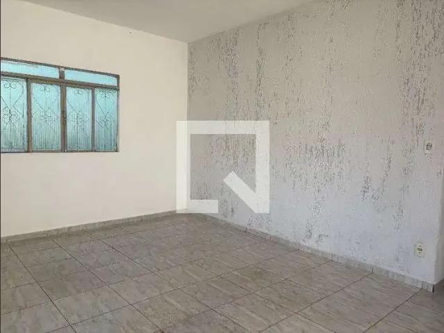 Casa / Sobrado para Locação em Goiânia/GO Setor Sudoeste 3 Quartos