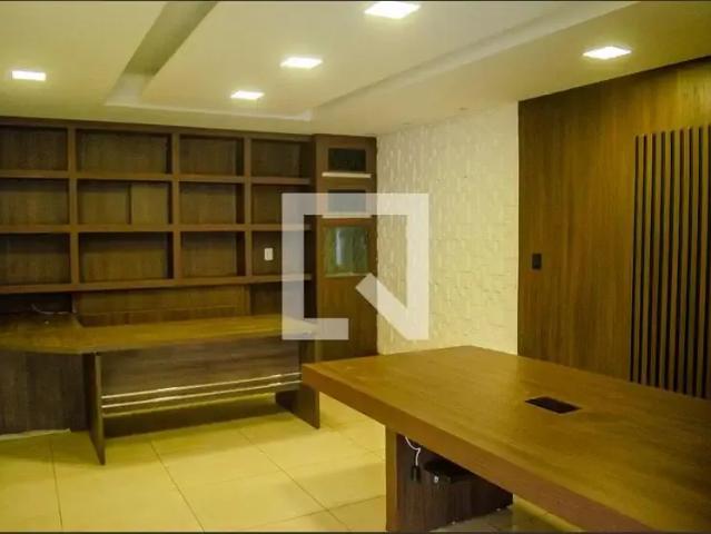 Casa / Sobrado para Locação em Goiânia/GO Setor Sul 5 Quartos