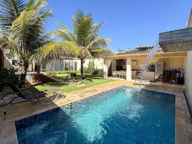 Casa / Sobrado para Locação em Goiânia/GO Vila Rezende 5 Quartos
