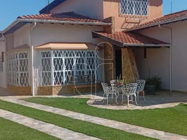 Casa / Sobrado para Locação em Garça/SP Cascata 4 Quartos